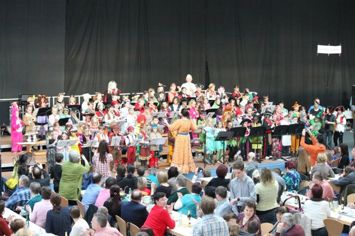 Piano-Fisch und Trompeten-Matrose | Musikschule Wertingen e. V.